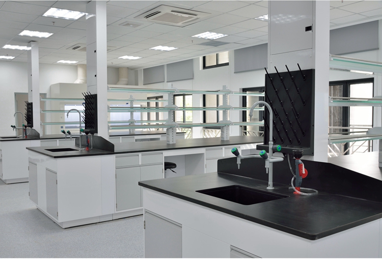 SCS lab thiết kế, tư vấn sản xuất nội thất phòng thí nghiệm theo yêu cầu của khách hàng